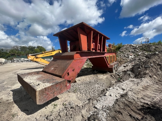 1999 EXTEC 3086 Shredder-SOLD – Big Stuff Equipment Sales