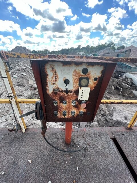 1999 EXTEC 3086 Shredder-SOLD – Big Stuff Equipment Sales