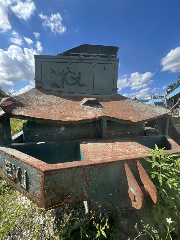 2015 MGL EX1 Screener-SOLD – Big Stuff Equipment Sales