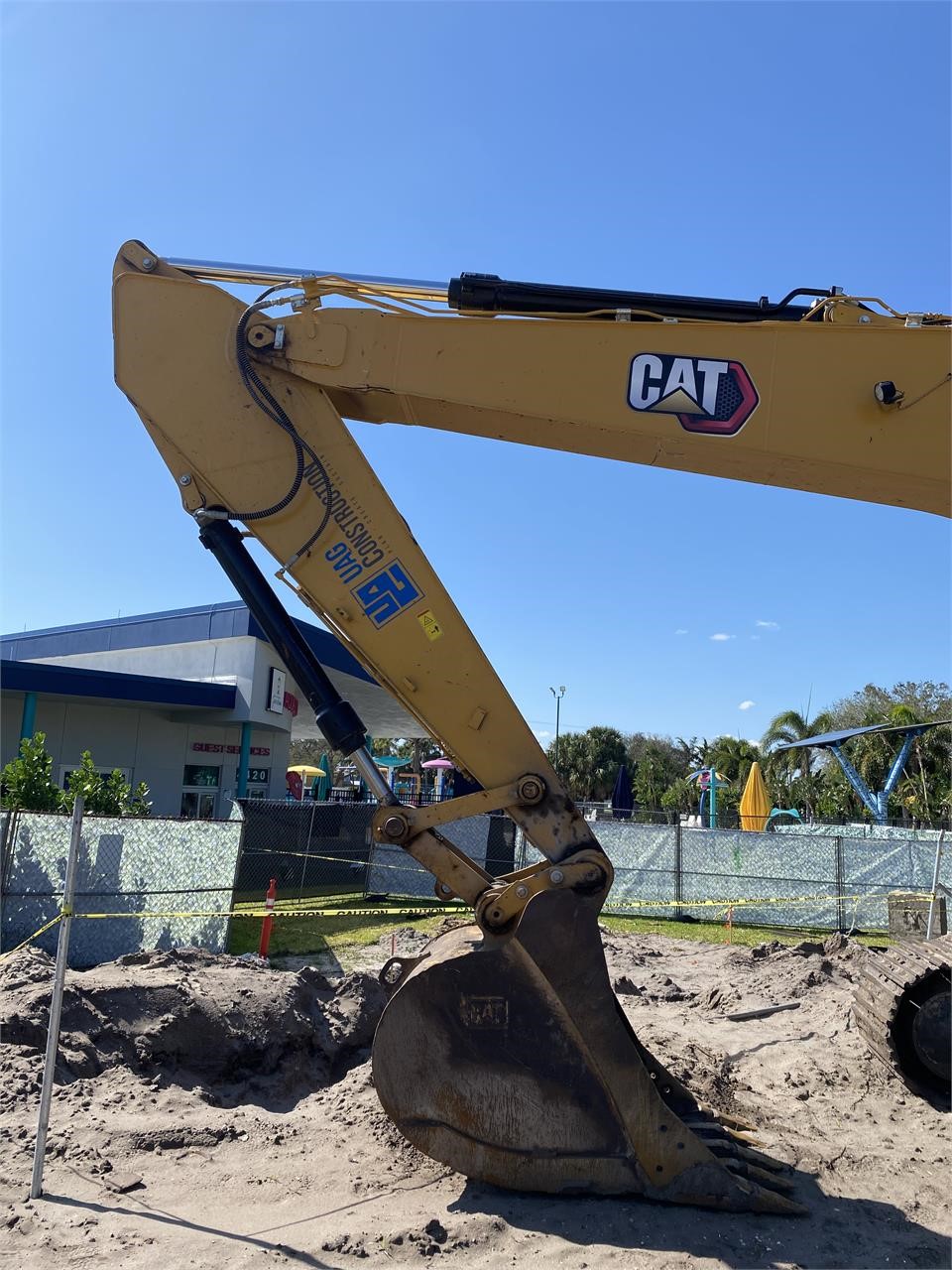 2021 CATERPILLAR 330GC Crawler Excavator – Big Stuff Equipment Sales