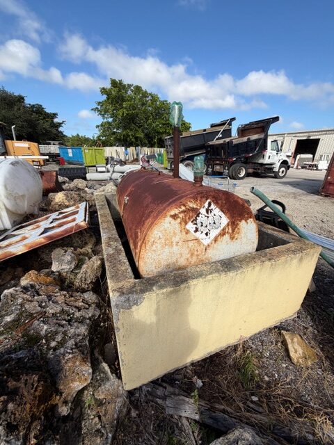 Diesel Fuel Tank 800 gallons – Big Stuff Equipment Sales